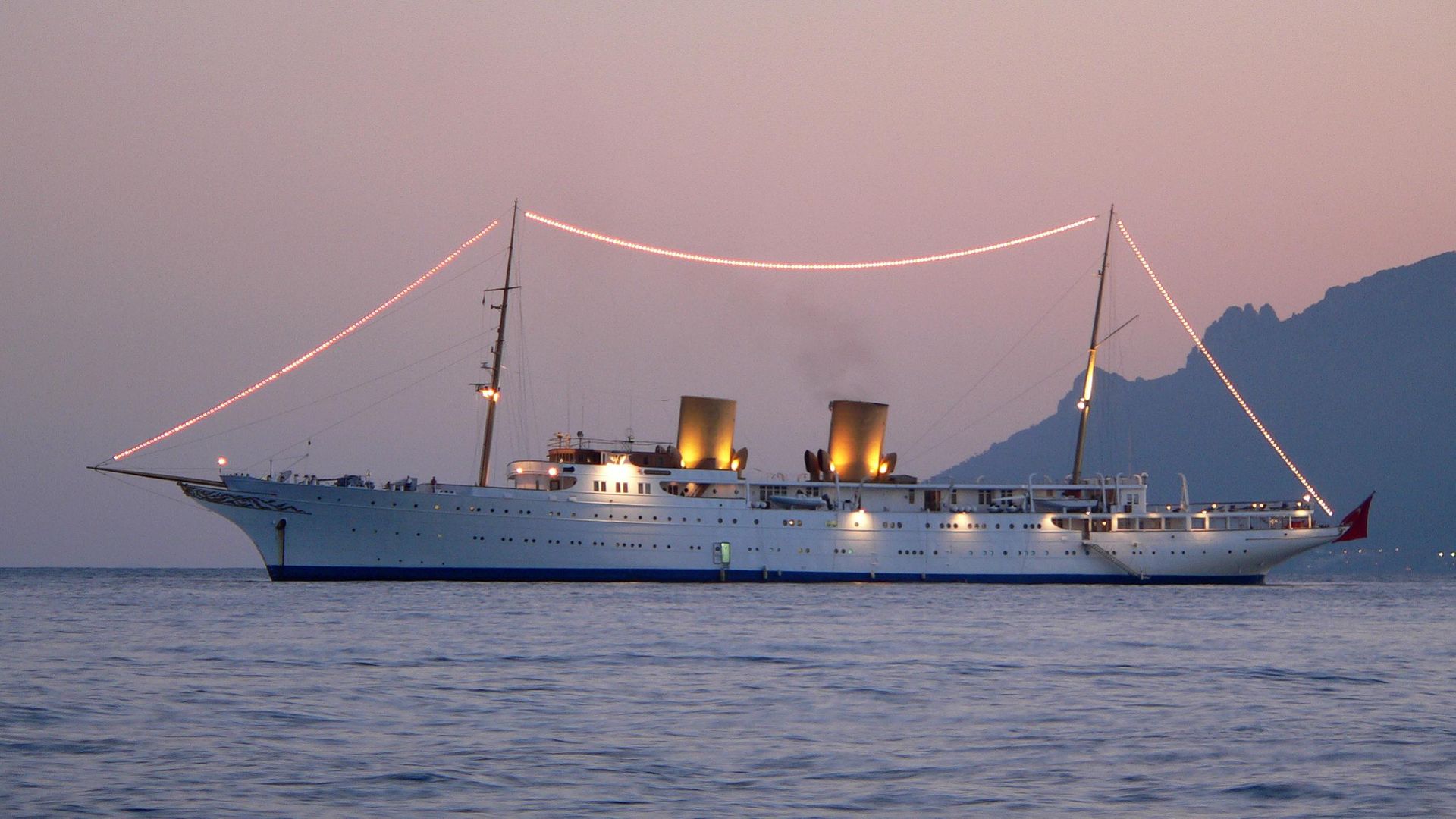 SAVARONA yacht (Blohm & Voss, 135.94m, 1931)